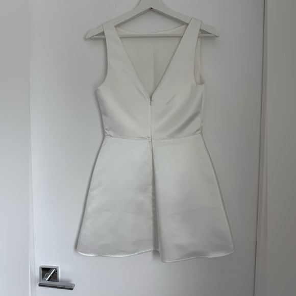 Reformation | Dresses | Reformation 2 Zenni White Sleeveless Mini Dress ...